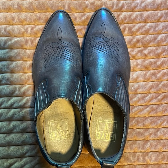 Frye | Shoes | Frye Billy Shootie Boot In Smoke Size 8 | Poshmark